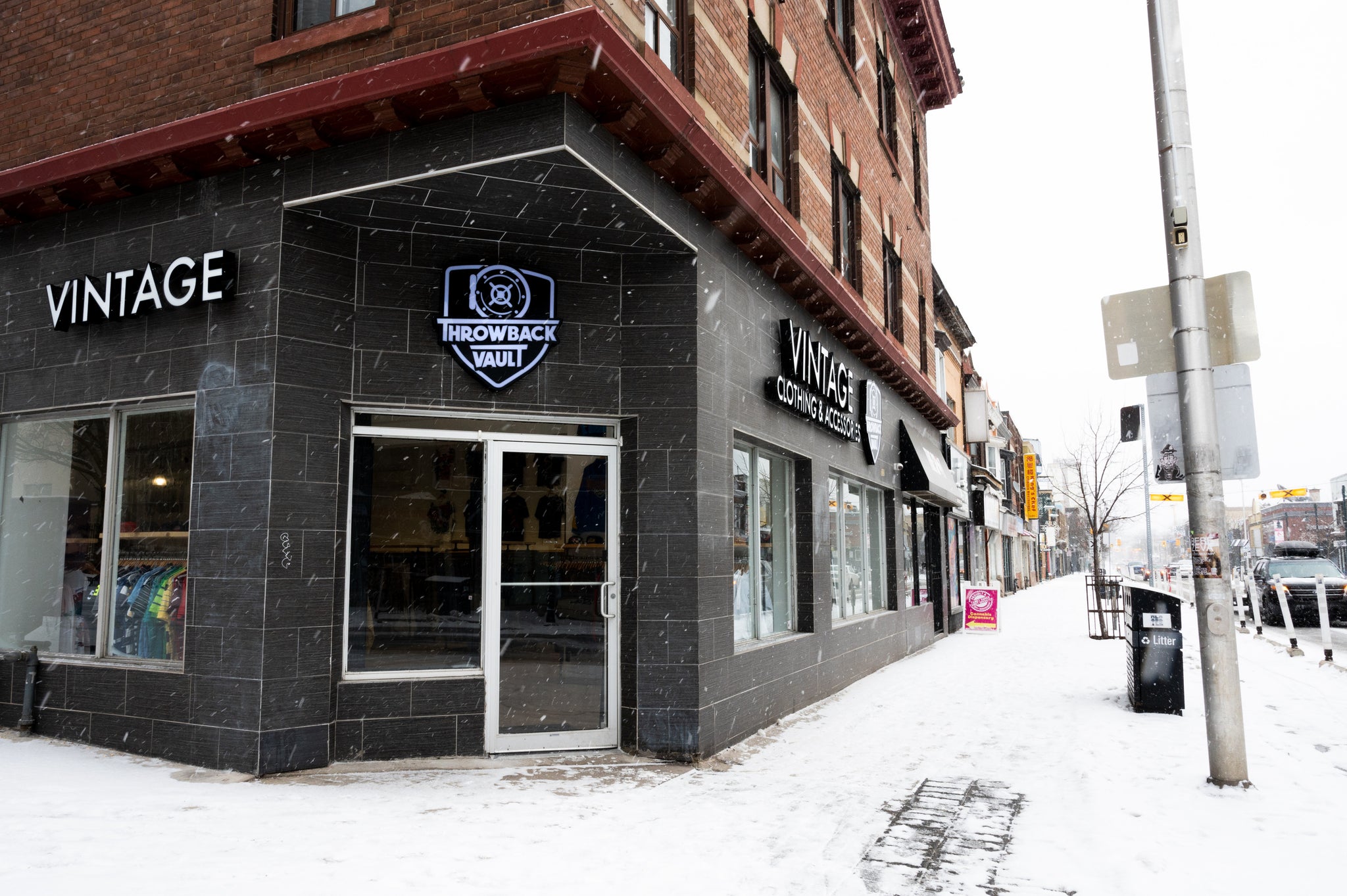 Store-Locations – Throwback Vault